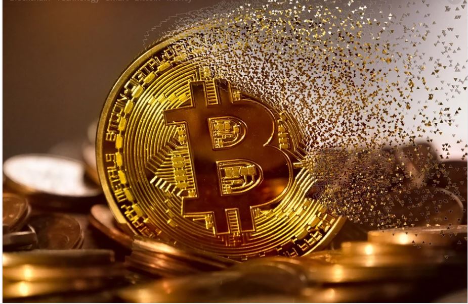 Why Is Bitcoin Dropping? 3 Key Reasons Behind The Crash